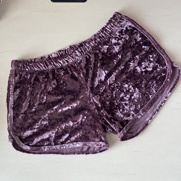 Dolls Kill | Shorts | Nwot Popular 2 Dollskill Purple Velour Velvet ...